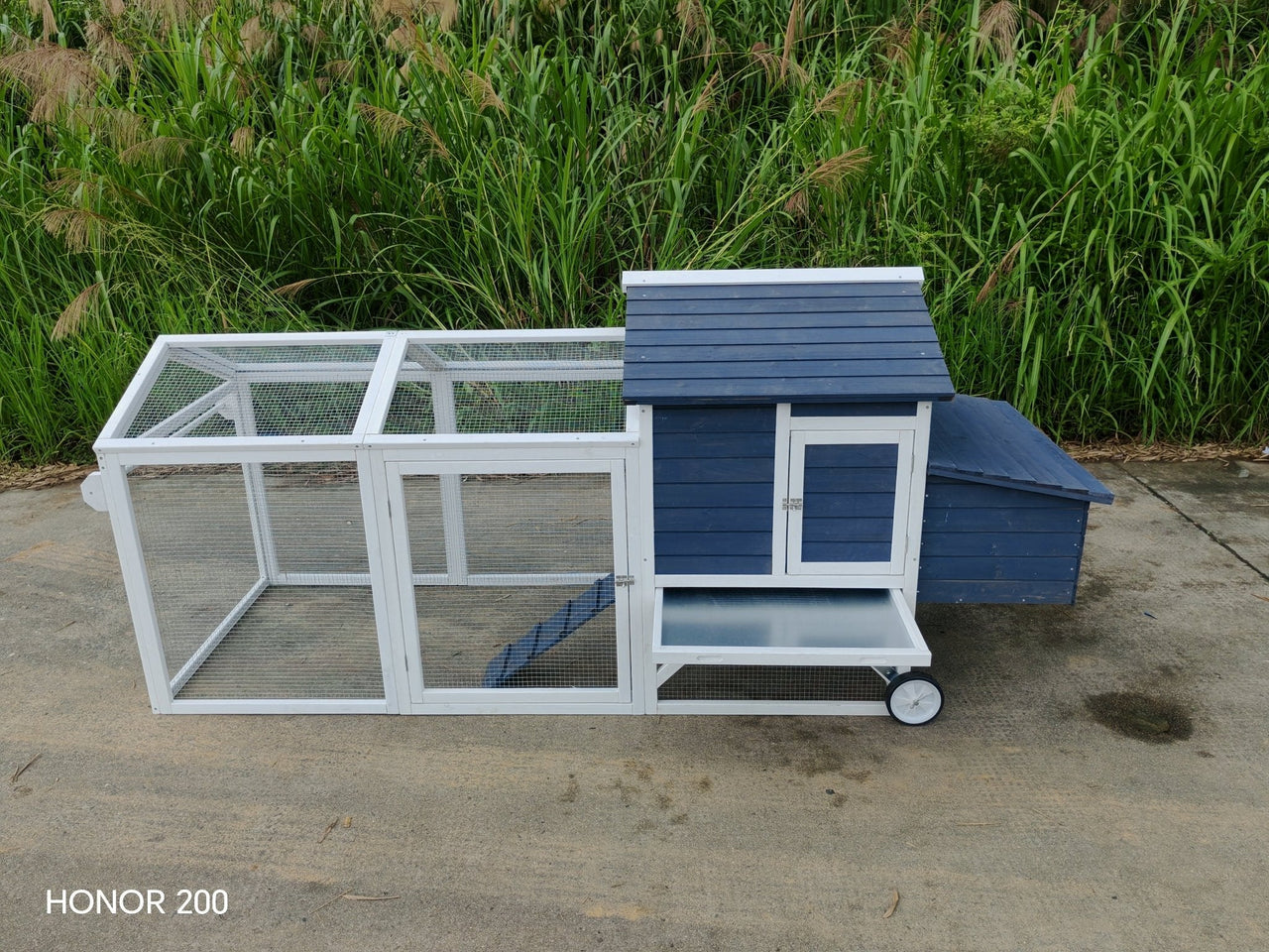 Portable Chicken Tractor Coop with Wheels – Outdoor Wooden Hen House w ...